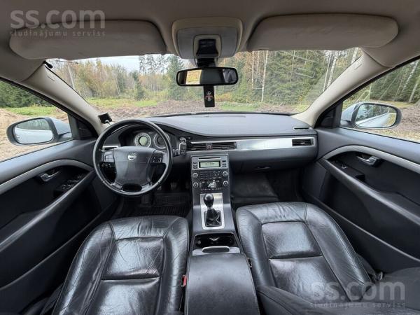 Pelēks Volvo S80 2008 Cēsis, ar dzinēja tilpumu 2.40 L un nobraukumu 0 tūkst. km par 2850 €, foto 9 vietnē AUTOMOTO.COM.LV