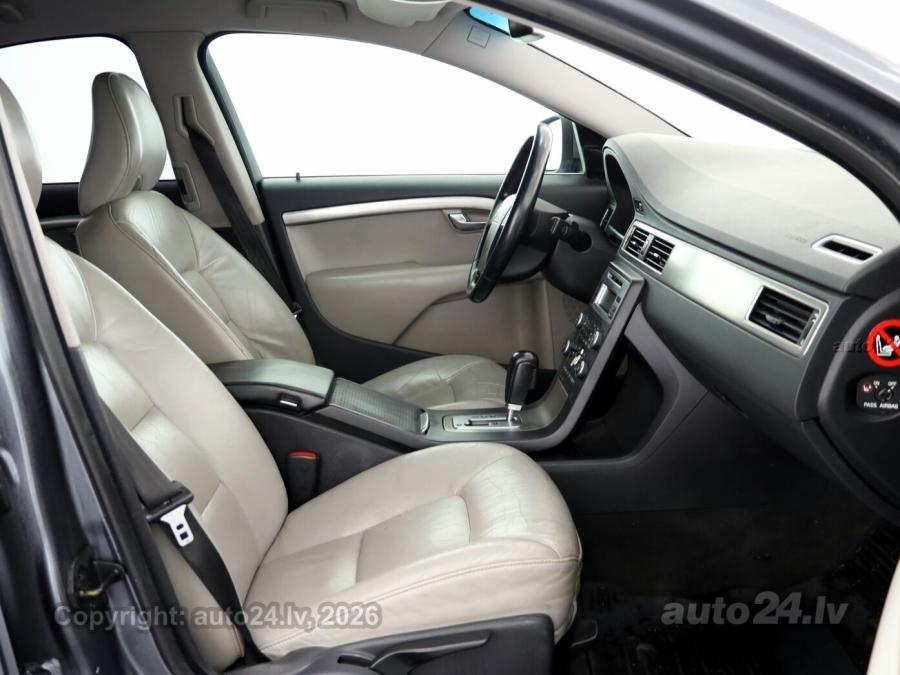 Grey Volvo S80 2008 in Tallinn, with an engine capacity of 2.50 L and mileage of 283 thousand km for 2199 €, photo 7 on AUTOMOTO.COM.LV