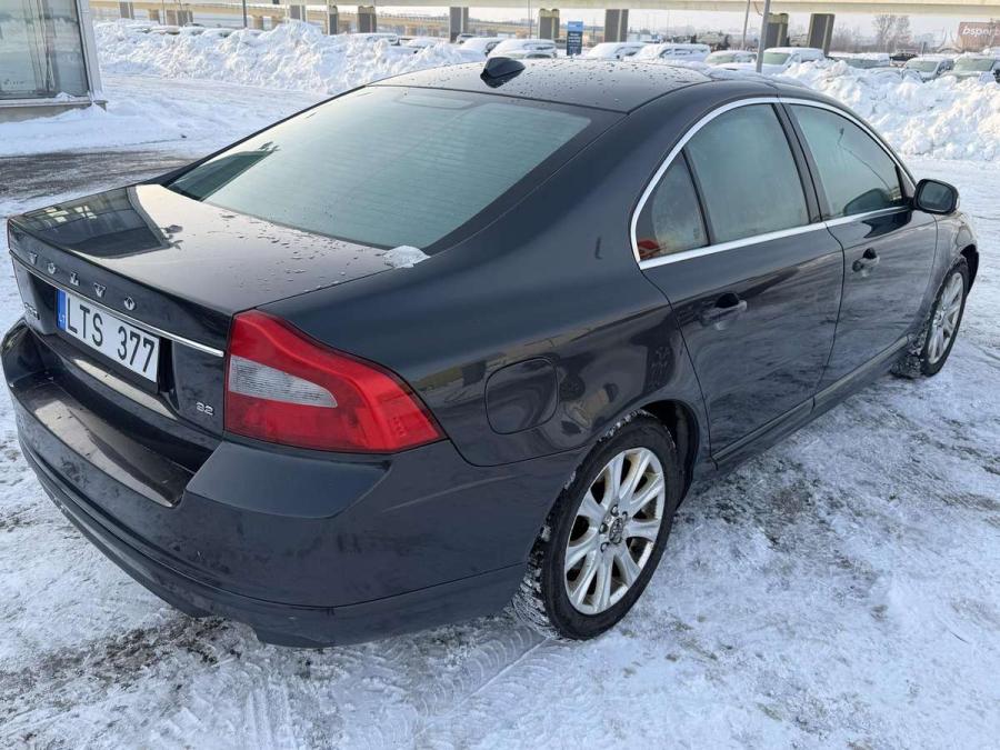 Grey Volvo S80 2009 in Klaipeda, with an engine capacity of 3.20 L and mileage of 263 thousand km for 2650 €, photo 4 on AUTOMOTO.COM.LV