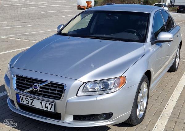 Grey Volvo S80 2009 in Siauliai, with an engine capacity of 2.40 L and mileage of 305 thousand km for 4500 €, photo 7 on AUTOMOTO.COM.LV