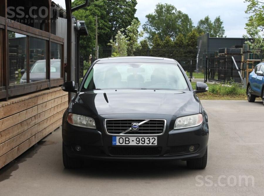 Pelēks Volvo S80 2009 Rīga, ar dzinēja tilpumu 2.40 L un nobraukumu 0 tūkst. km par 4450 €, foto 3 vietnē AUTOMOTO.COM.LV