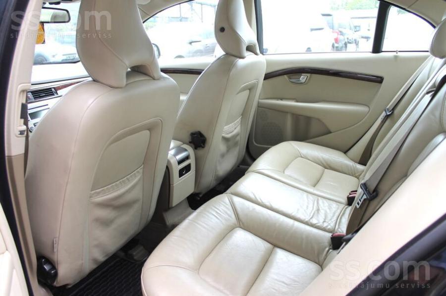 Pelēks Volvo S80 2009 Rīga, ar dzinēja tilpumu 2.40 L un nobraukumu 0 tūkst. km par 4450 €, foto 16 vietnē AUTOMOTO.COM.LV