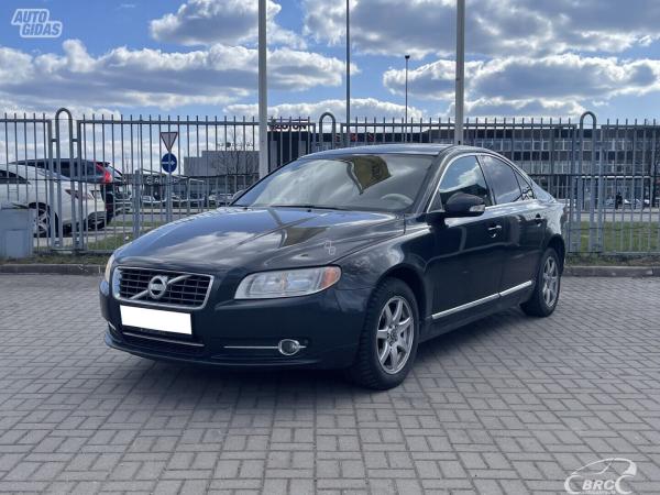 Pelēks Volvo S80 2009 Avižieniai, ar dzinēja tilpumu 1.60 L un nobraukumu 376 tūkst. km par 1900 €, foto 1 vietnē AUTOMOTO.COM.LV