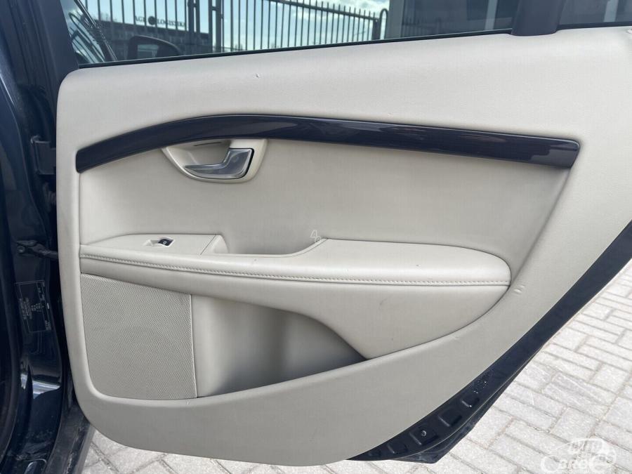 Серый Вольво С80 2009 в Авиженяй, объемом двигателя 1.60 л и пробегом 376 тыс. км за 1900 €, фото 9 на AUTOMOTO.COM.LV
