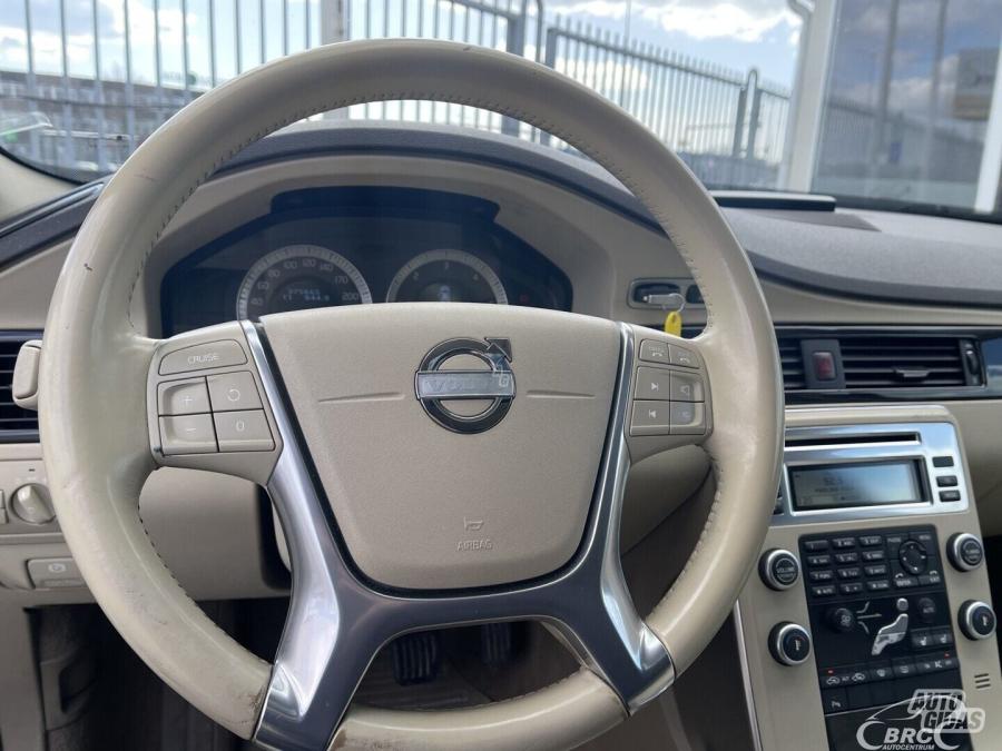 Серый Вольво С80 2009 в Авиженяй, объемом двигателя 1.60 л и пробегом 376 тыс. км за 1900 €, фото 17 на AUTOMOTO.COM.LV