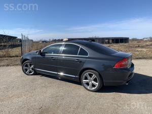 Pelēks Volvo S80 2009 Ludza, ar dzinēja tilpumu 2.40 L un nobraukumu 348 tūkst. km par 5700 €, foto 4 vietnē AUTOMOTO.COM.LV