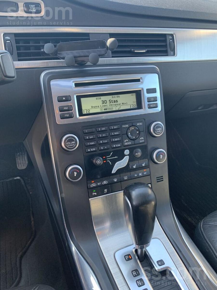 Pelēks Volvo S80 2009 Ludza, ar dzinēja tilpumu 2.40 L un nobraukumu 348 tūkst. km par 5700 €, foto 9 vietnē AUTOMOTO.COM.LV