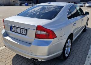 Grey Volvo S80 2009 in Siauliai, with an engine capacity of 2.40 L and mileage of 306 thousand km for 4290 €, photo 7 on AUTOMOTO.COM.LV