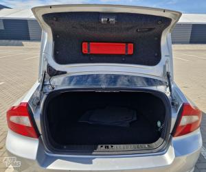 Grey Volvo S80 2009 in Siauliai, with an engine capacity of 2.40 L and mileage of 306 thousand km for 4290 €, photo 17 on AUTOMOTO.COM.LV