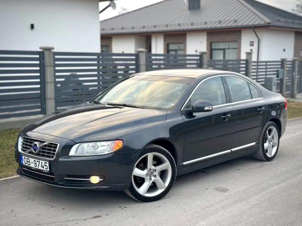 Grey Volvo S80 2009 in Jelgava, with an engine capacity of 2.00 L and mileage of 247 thousand km for 4950 €, photo 1 on AUTOMOTO.COM.LV