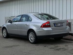 Grey Volvo S80 2009 in Riga, with an engine capacity of 2.40 L and mileage of 259 thousand km for 4000 €, photo 4 on AUTOMOTO.COM.LV