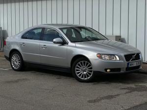 Grey Volvo S80 2009 in Riga, with an engine capacity of 2.40 L and mileage of 259 thousand km for 4000 €, photo 5 on AUTOMOTO.COM.LV