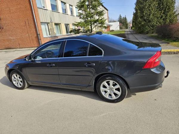 Pelēks Volvo S80 2009 Jēkabpils, ar dzinēja tilpumu 2.40 L un nobraukumu 366 tūkst. km par 5290 €, foto 8 vietnē AUTOMOTO.COM.LV