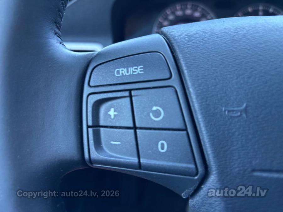 Pelēks Volvo S80 2009 Paide, ar dzinēja tilpumu 2.40 L un nobraukumu 375 tūkst. km par 5490 €, foto 18 vietnē AUTOMOTO.COM.LV