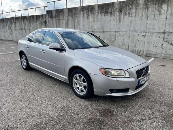 Pelēks Volvo S80 2009 Viļņa, ar dzinēja tilpumu 2.40 L un nobraukumu 295 tūkst. km par 3850 €, foto 1 vietnē AUTOMOTO.COM.LV