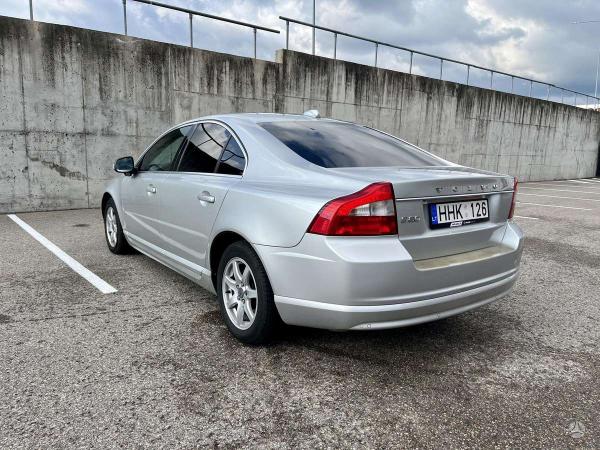 Pelēks Volvo S80 2009 Viļņa, ar dzinēja tilpumu 2.40 L un nobraukumu 295 tūkst. km par 3850 €, foto 10 vietnē AUTOMOTO.COM.LV