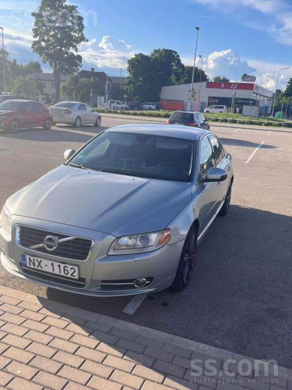 Grey Volvo S80 2009 in Jekabpils, with an engine capacity of 2.40 L and mileage of 255 thousand km for 5000 €, photo 2 on AUTOMOTO.COM.LV