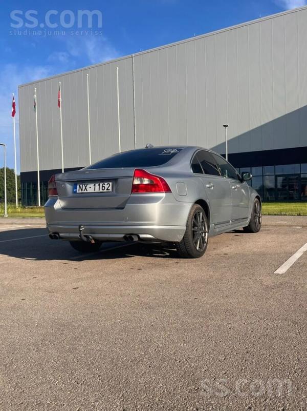 Grey Volvo S80 2009 in Jekabpils, with an engine capacity of 2.40 L and mileage of 255 thousand km for 5000 €, photo 4 on AUTOMOTO.COM.LV