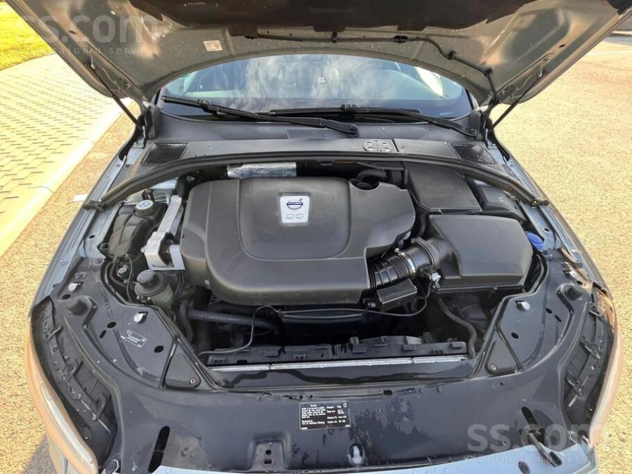 Grey Volvo S80 2009 in Jekabpils, with an engine capacity of 2.40 L and mileage of 255 thousand km for 5000 €, photo 8 on AUTOMOTO.COM.LV