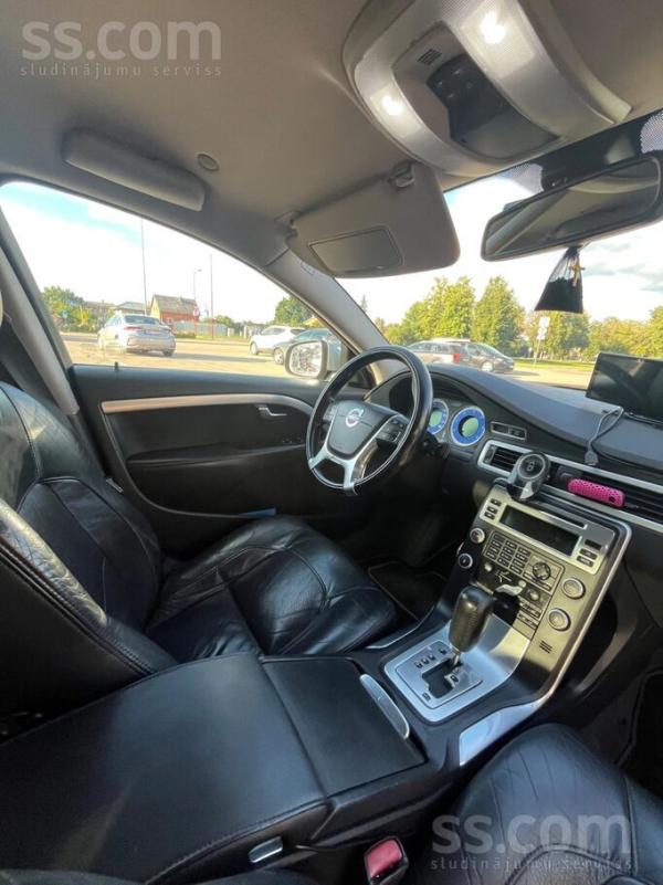 Grey Volvo S80 2009 in Jekabpils, with an engine capacity of 2.40 L and mileage of 255 thousand km for 5000 €, photo 10 on AUTOMOTO.COM.LV