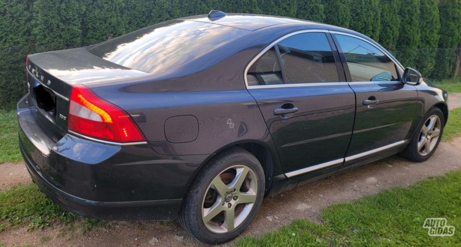 Grey Volvo S80 2009 in Elektrenai, with an engine capacity of 2.00 L and mileage of 255 thousand km for 2750 €, photo 5 on AUTOMOTO.COM.LV