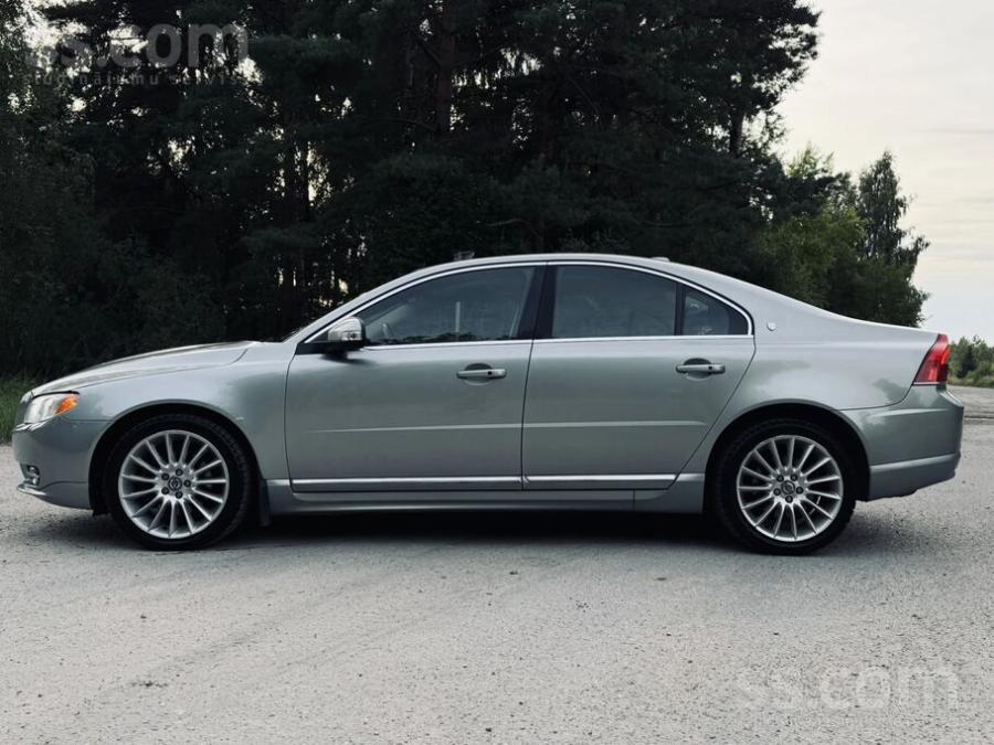 Pelēks Volvo S80 2009 Rīga, ar dzinēja tilpumu 2.40 L un nobraukumu 372 tūkst. km par 5495 €, foto 3 vietnē AUTOMOTO.COM.LV