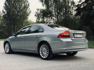 Pelēks Volvo S80 2009 Rīga, ar dzinēja tilpumu 2.40 L un nobraukumu 372 tūkst. km par 5495 €, foto 4 vietnē AUTOMOTO.COM.LV