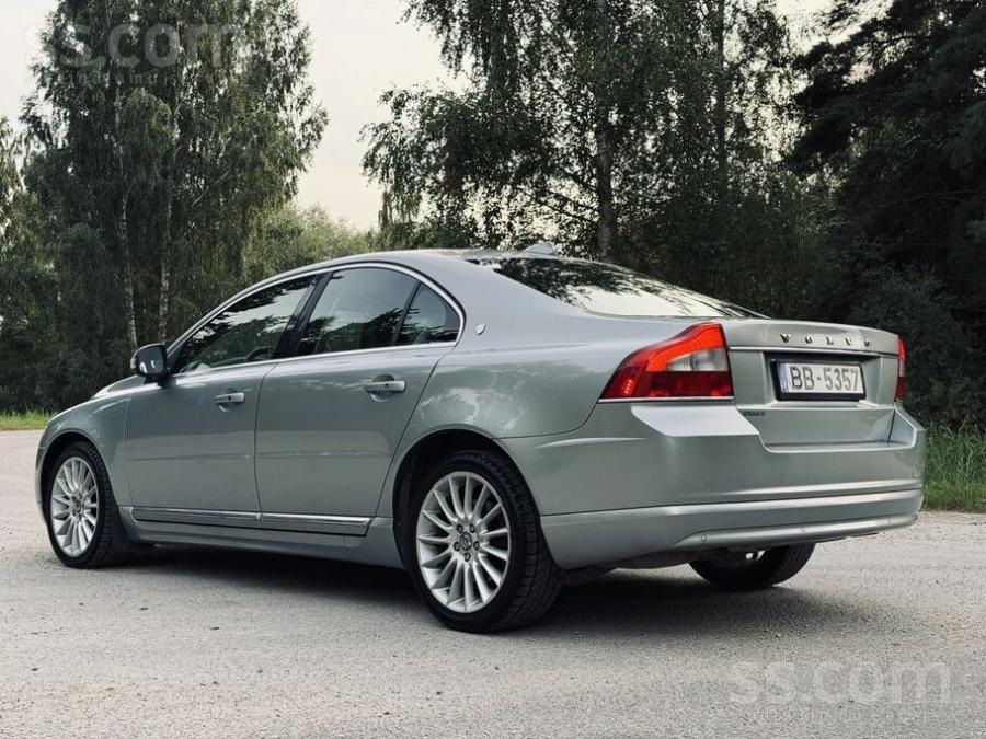 Pelēks Volvo S80 2009 Rīga, ar dzinēja tilpumu 2.40 L un nobraukumu 372 tūkst. km par 5495 €, foto 4 vietnē AUTOMOTO.COM.LV