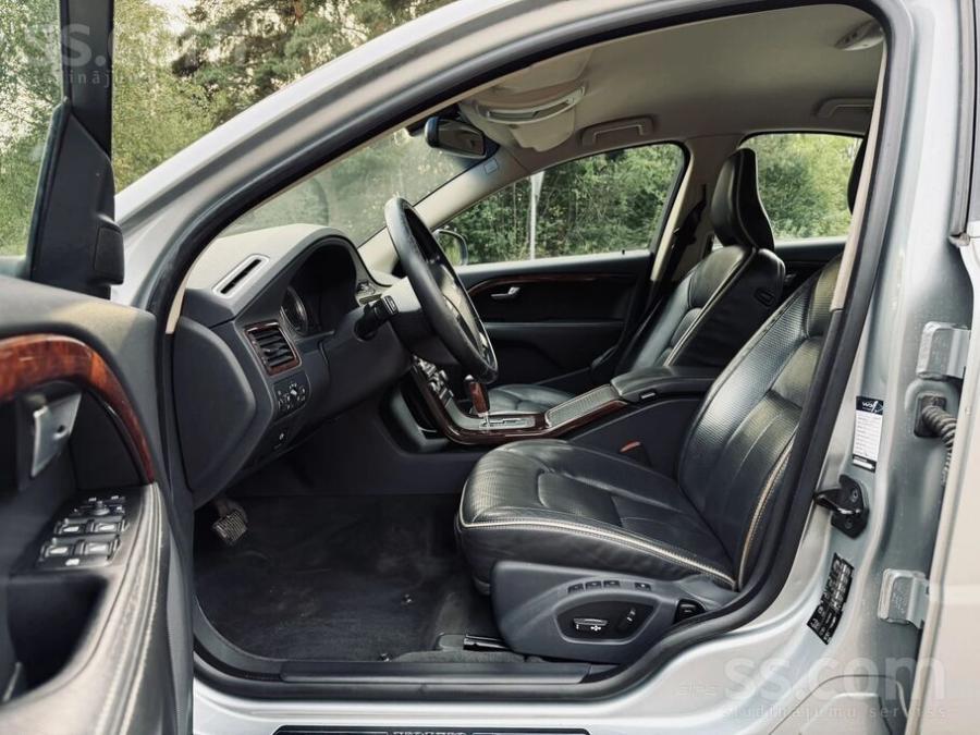 Pelēks Volvo S80 2009 Rīga, ar dzinēja tilpumu 2.40 L un nobraukumu 372 tūkst. km par 5495 €, foto 9 vietnē AUTOMOTO.COM.LV
