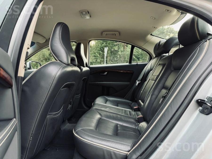 Pelēks Volvo S80 2009 Rīga, ar dzinēja tilpumu 2.40 L un nobraukumu 372 tūkst. km par 5495 €, foto 10 vietnē AUTOMOTO.COM.LV