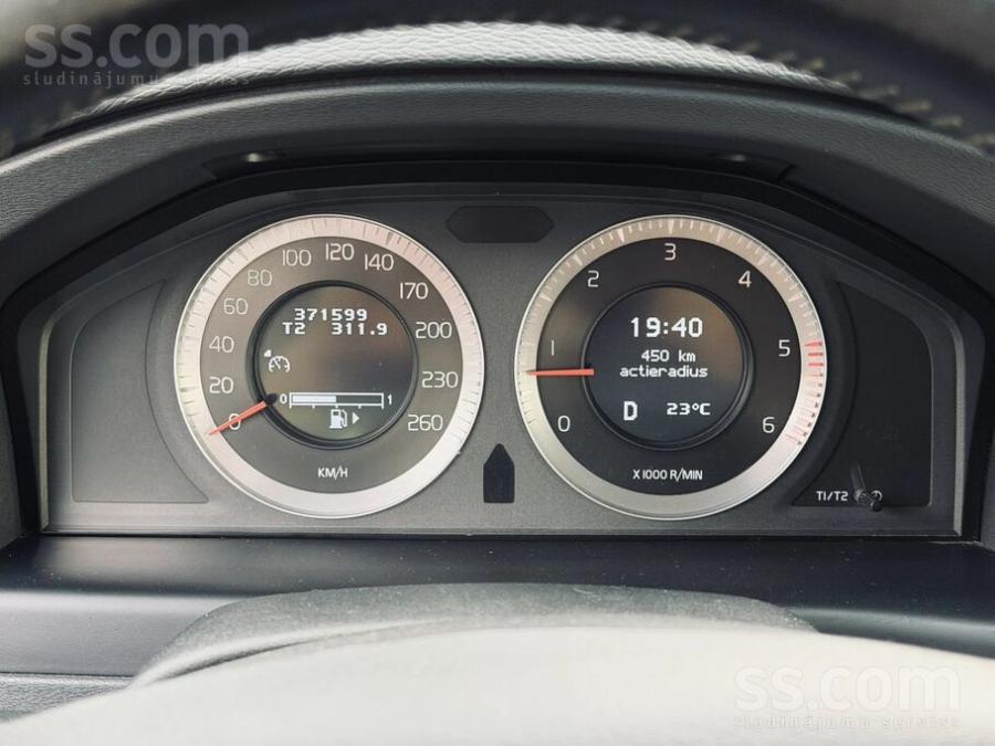 Pelēks Volvo S80 2009 Rīga, ar dzinēja tilpumu 2.40 L un nobraukumu 372 tūkst. km par 5495 €, foto 14 vietnē AUTOMOTO.COM.LV