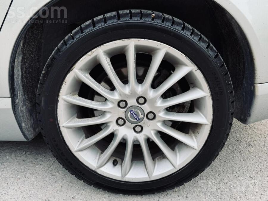 Pelēks Volvo S80 2009 Rīga, ar dzinēja tilpumu 2.40 L un nobraukumu 372 tūkst. km par 5495 €, foto 20 vietnē AUTOMOTO.COM.LV