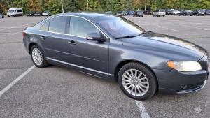 Grey Volvo S80 2009 in Vilnius, with an engine capacity of 2.40 L and mileage of 333 thousand km for 2850 €, photo 6 on AUTOMOTO.COM.LV