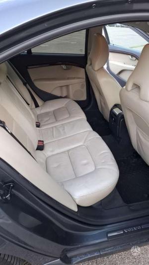 Grey Volvo S80 2009 in Vilnius, with an engine capacity of 2.40 L and mileage of 333 thousand km for 2850 €, photo 10 on AUTOMOTO.COM.LV