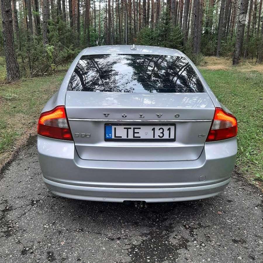 Pelēks Volvo S80 2009 Druskininkai, ar dzinēja tilpumu 2.40 L un nobraukumu 258 tūkst. km par 3295 €, foto 9 vietnē AUTOMOTO.COM.LV