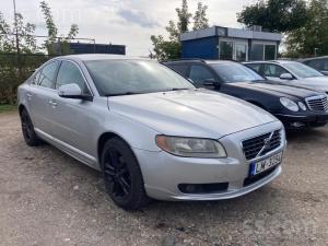 Grey Volvo S80 2009 in Riga, with an engine capacity of 2.40 L and mileage of 305 thousand km for 2650 €, photo 4 on AUTOMOTO.COM.LV