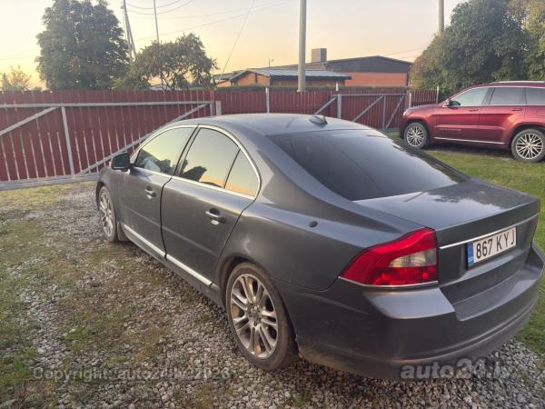 Pelēks Volvo S80 2009 Tallina, ar dzinēja tilpumu 2.40 L un nobraukumu 530 tūkst. km par 3500 €, foto 6 vietnē AUTOMOTO.COM.LV