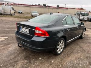 Pelēks Volvo S80 2010 Rēzekne, ar dzinēja tilpumu 2.00 L un nobraukumu 0 tūkst. km par 4350 €, foto 4 vietnē AUTOMOTO.COM.LV