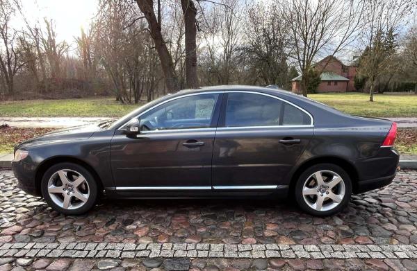 Grey Volvo S80 2010 in Kaunas, with an engine capacity of 2.40 L and mileage of 314 thousand km for 4950 €, photo 5 on AUTOMOTO.COM.LV