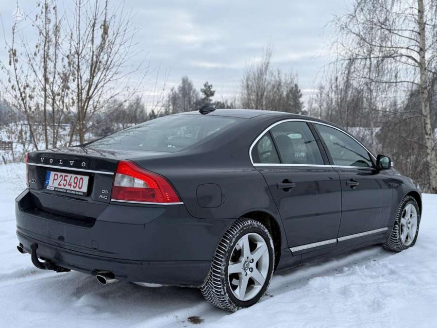 Pelēks Volvo S80 2010 Šauļi, ar dzinēja tilpumu 2.40 L un nobraukumu 339 tūkst. km par 3999 €, foto 4 vietnē AUTOMOTO.COM.LV