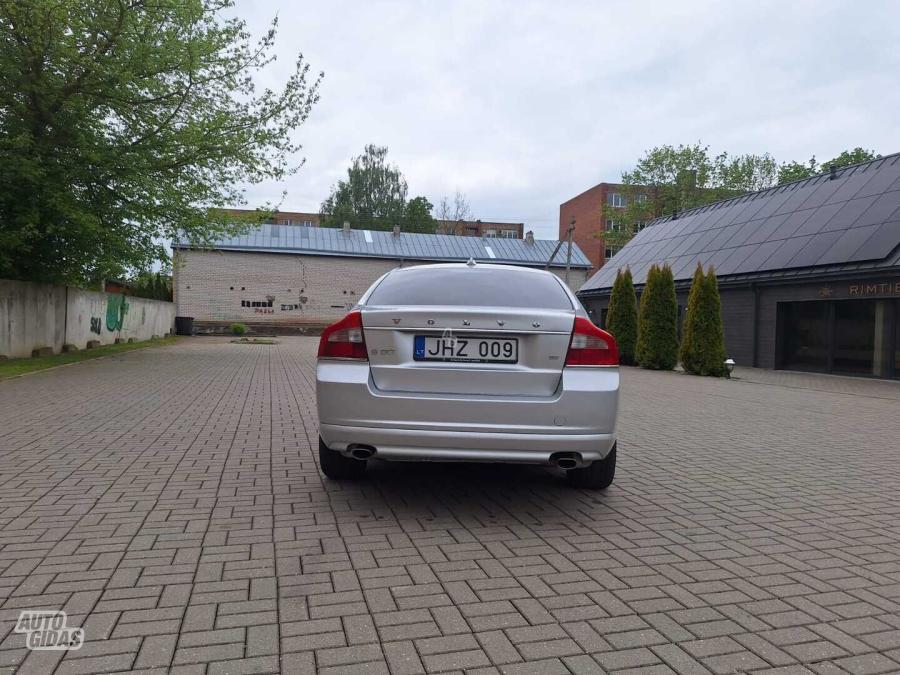 Pelēks Volvo S80 2010 Kėdainiai, ar dzinēja tilpumu 3.20 L un nobraukumu 331 tūkst. km par 4999 €, foto 11 vietnē AUTOMOTO.COM.LV