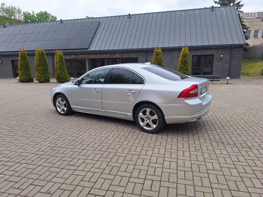 Pelēks Volvo S80 2010 Kėdainiai, ar dzinēja tilpumu 3.20 L un nobraukumu 331 tūkst. km par 4999 €, foto 14 vietnē AUTOMOTO.COM.LV