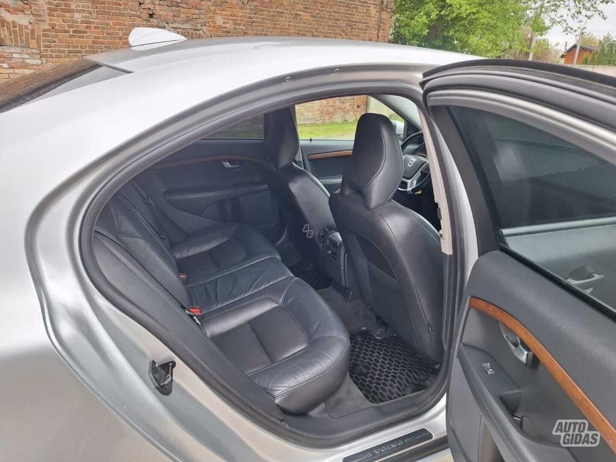 Pelēks Volvo S80 2010 Kėdainiai, ar dzinēja tilpumu 3.20 L un nobraukumu 331 tūkst. km par 4999 €, foto 19 vietnē AUTOMOTO.COM.LV
