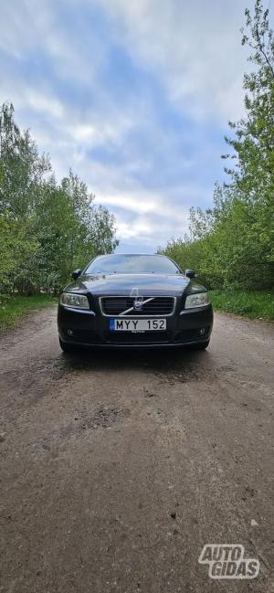 Pelēks Volvo S80 2010 Viļņa, ar dzinēja tilpumu 2.40 L un nobraukumu 291 tūkst. km par 4999 €, foto 4 vietnē AUTOMOTO.COM.LV