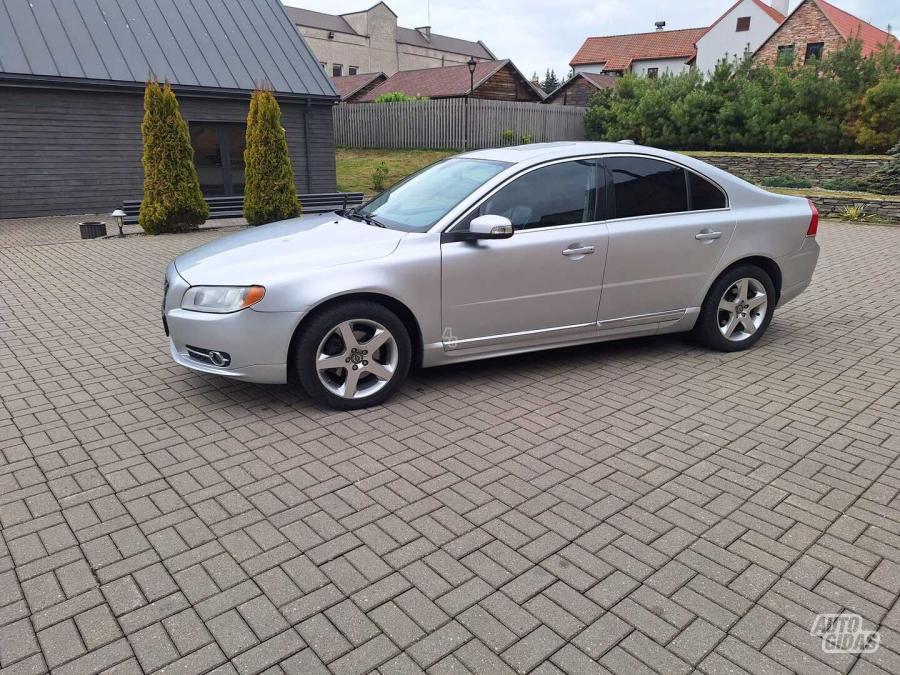 Pelēks Volvo S80 2010 Kėdainiai, ar dzinēja tilpumu 3.20 L un nobraukumu 331 tūkst. km par 4850 €, foto 4 vietnē AUTOMOTO.COM.LV