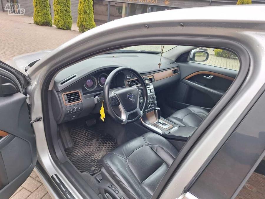 Pelēks Volvo S80 2010 Kėdainiai, ar dzinēja tilpumu 3.20 L un nobraukumu 331 tūkst. km par 4850 €, foto 18 vietnē AUTOMOTO.COM.LV