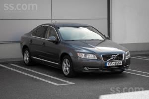 Pelēks Volvo S80 2010 Rīga, ar dzinēja tilpumu 1.60 L un nobraukumu 0 tūkst. km par 3995 €, foto 4 vietnē AUTOMOTO.COM.LV