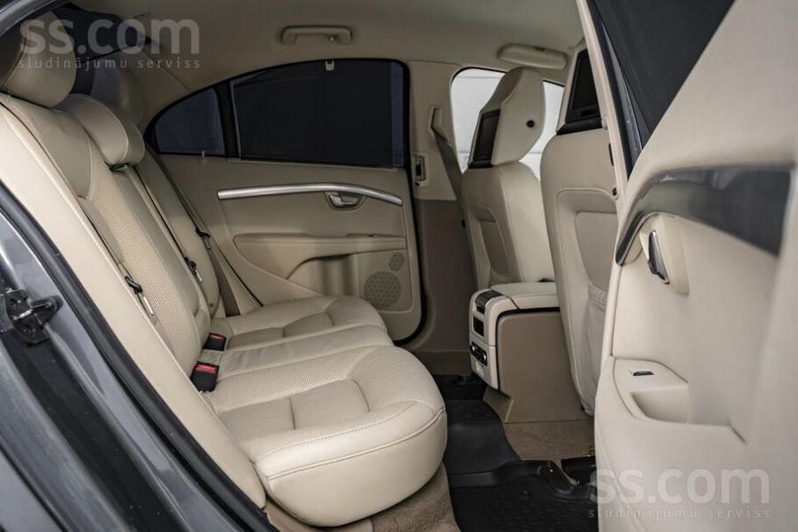 Pelēks Volvo S80 2010 Rīga, ar dzinēja tilpumu 1.60 L un nobraukumu 0 tūkst. km par 3995 €, foto 12 vietnē AUTOMOTO.COM.LV