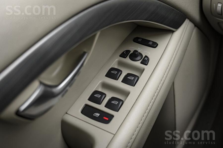 Pelēks Volvo S80 2010 Rīga, ar dzinēja tilpumu 1.60 L un nobraukumu 0 tūkst. km par 3995 €, foto 25 vietnē AUTOMOTO.COM.LV
