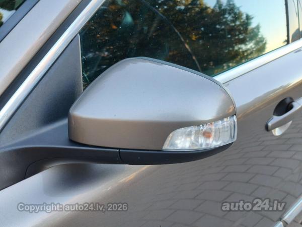 Grey Volvo S80 2010 in Tartu, with an engine capacity of 1.60 L and mileage of 328 thousand km for 3999 €, photo 4 on AUTOMOTO.COM.LV